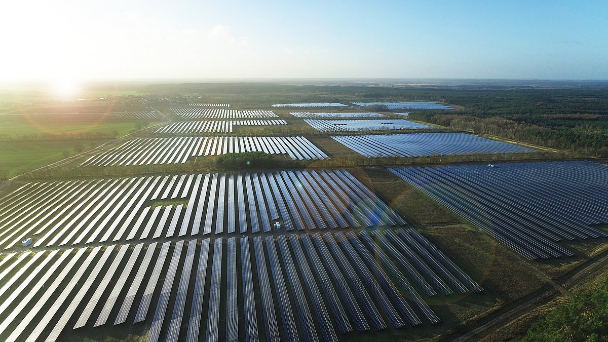 BELECTRIC builds largest solar farm in the Netherlands - Elevion Group